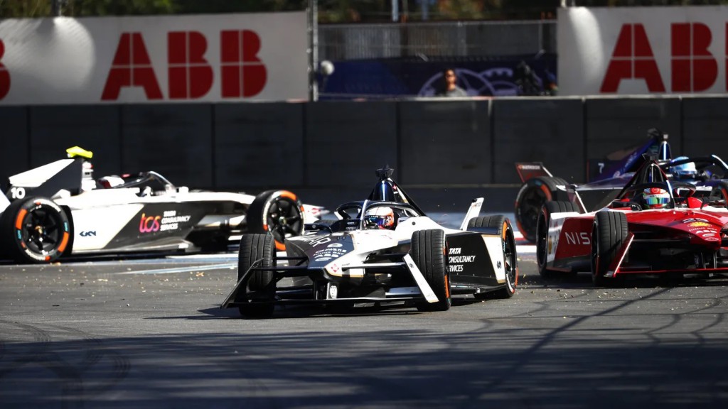 フォーミュラE ハイデラバードE-Prix アクシデントを起こしたバードが謝罪 | フォーミュラE の総合情報サイト EVracing.jp | Formula E