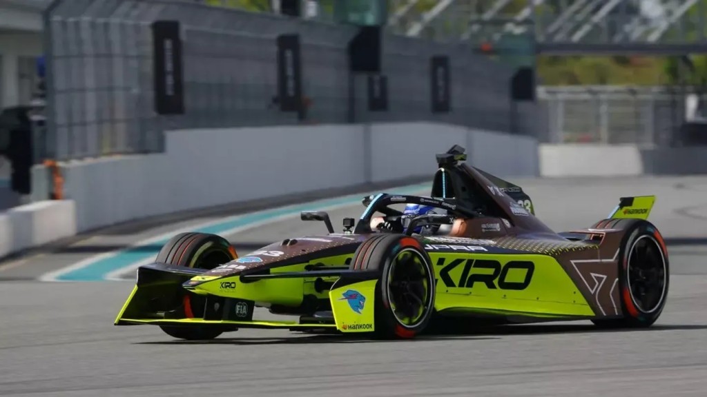 フォーミュラE MrBeastがEvoセッションでクラッシュ | フォーミュラE の総合情報サイト EVracing.jp | Formula E